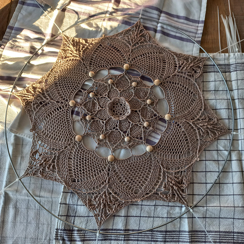 Voor het eerst een mandala gehaakt – Breien en Haken at Home